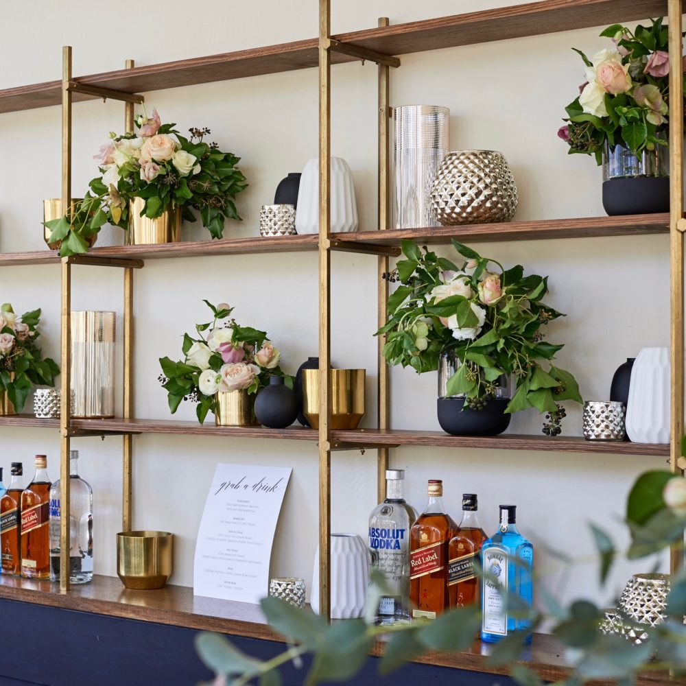 Peta & James – Secret Blossom :: Melbourne Flowers & Floral Art